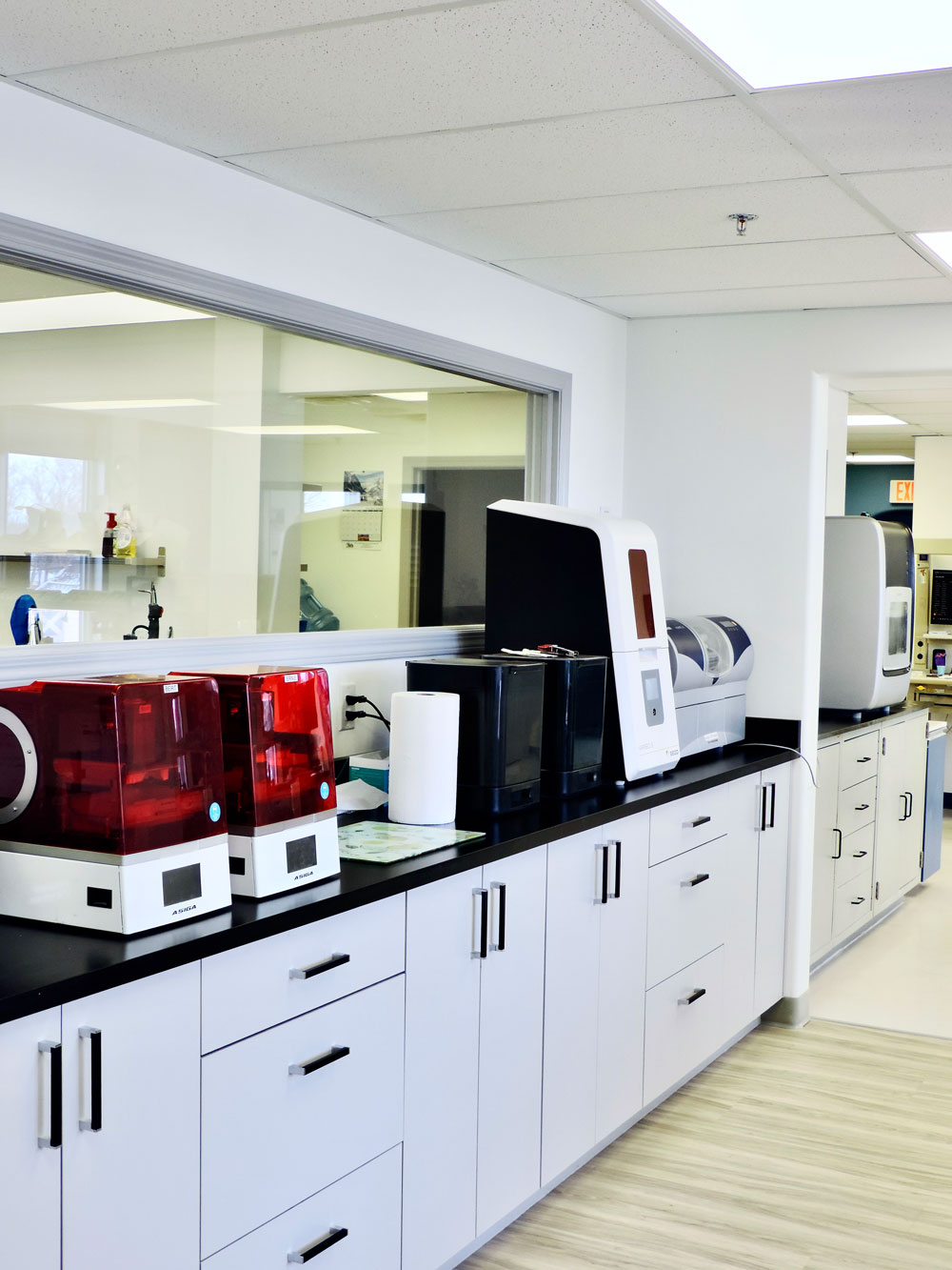 About Us - Cera-Tech Dental Lab